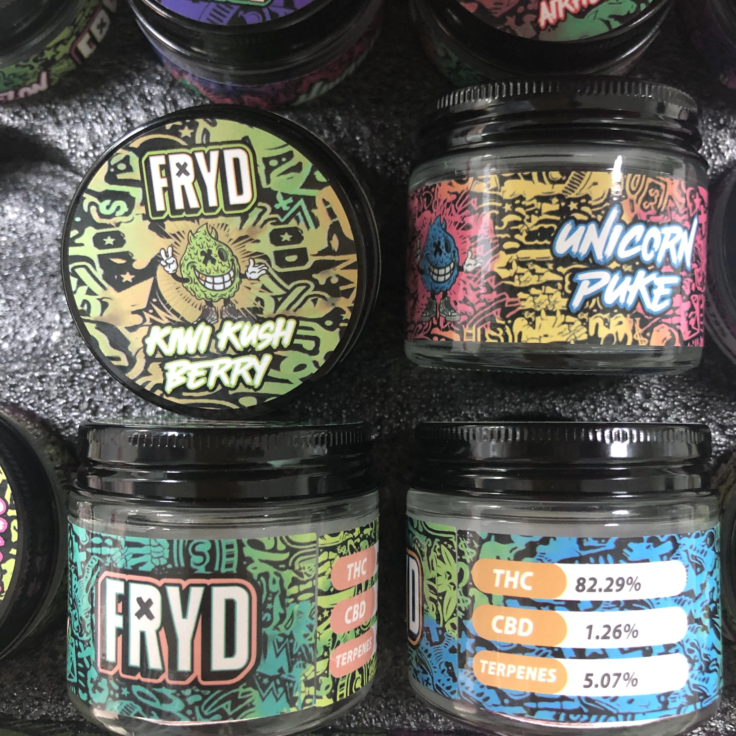 FRYD Wax vs. Live Resin: Comparing Extraction Methods, Potency, and Effects