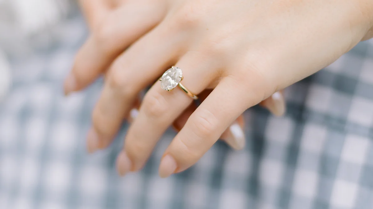 How Big is a 1ct Diamond and Its Ideal Proportions