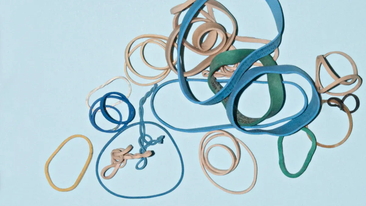 Innovative Elastic Band Designs for Activewear - TRAMIGO