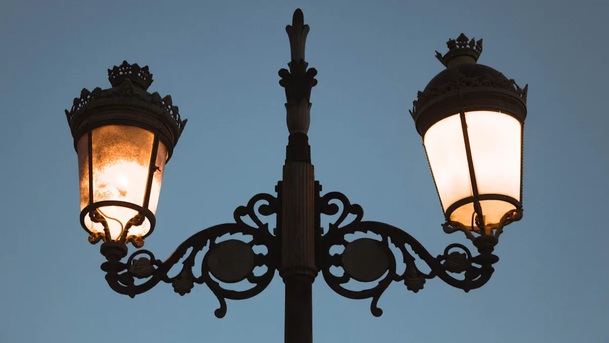 Traditional Street Lamp Ideas to Brighten Your Space - Leap Pole