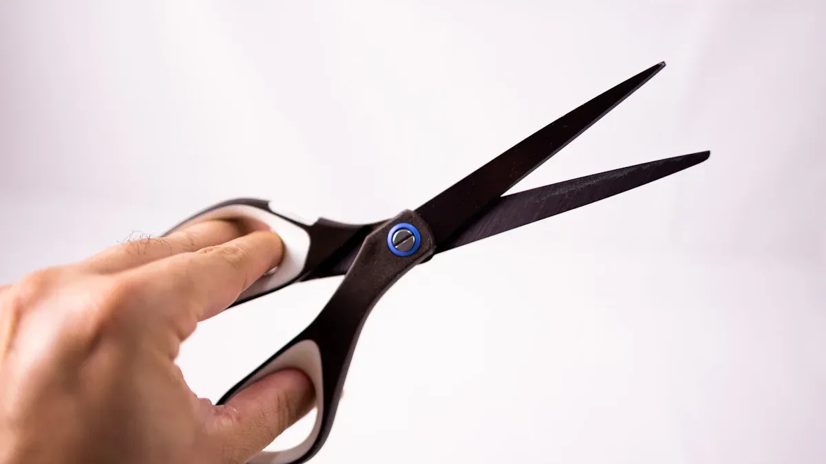 Essential Features of Professional Barbering Scissors 2025