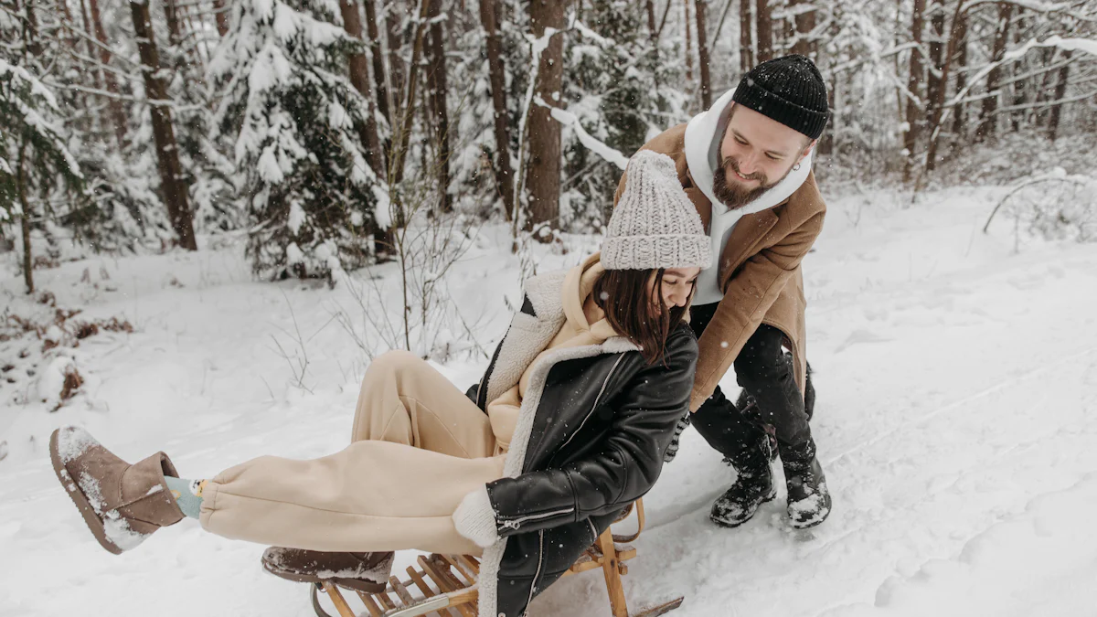 How to Choose the Best Flashlight Lenses for Different Outdoor Environments