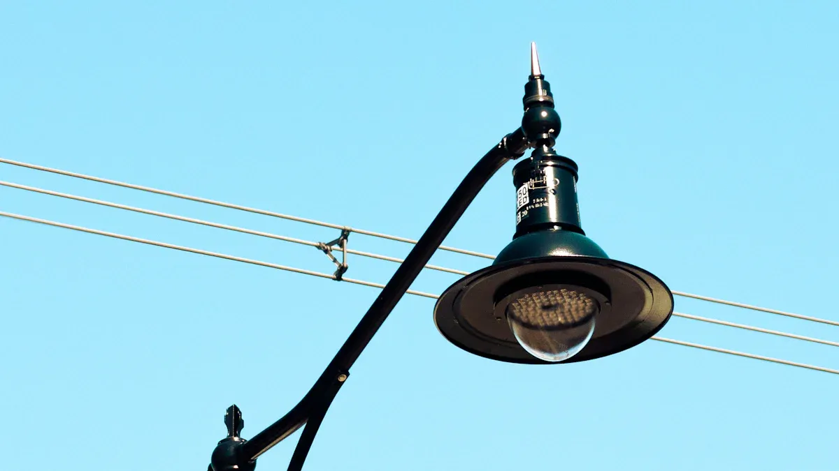 How to select a lamp post supplier that has passed the EN40 ...