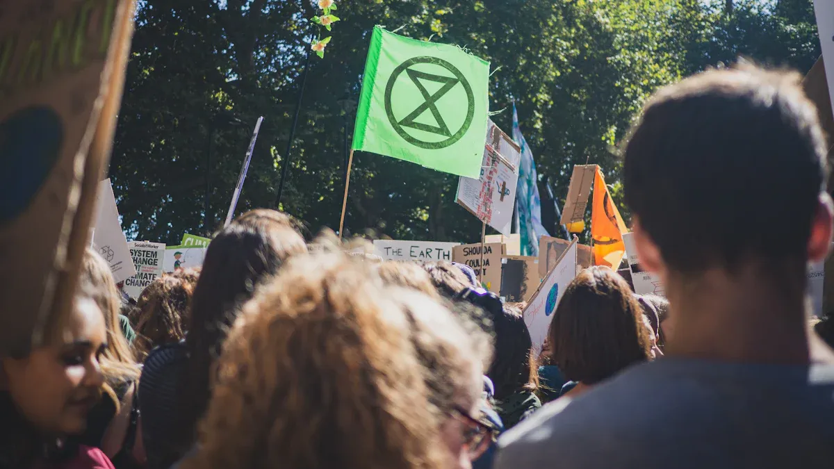 NAFTA의 영향이 수십 년의 논쟁을 일으킨 이유 - XTransfer