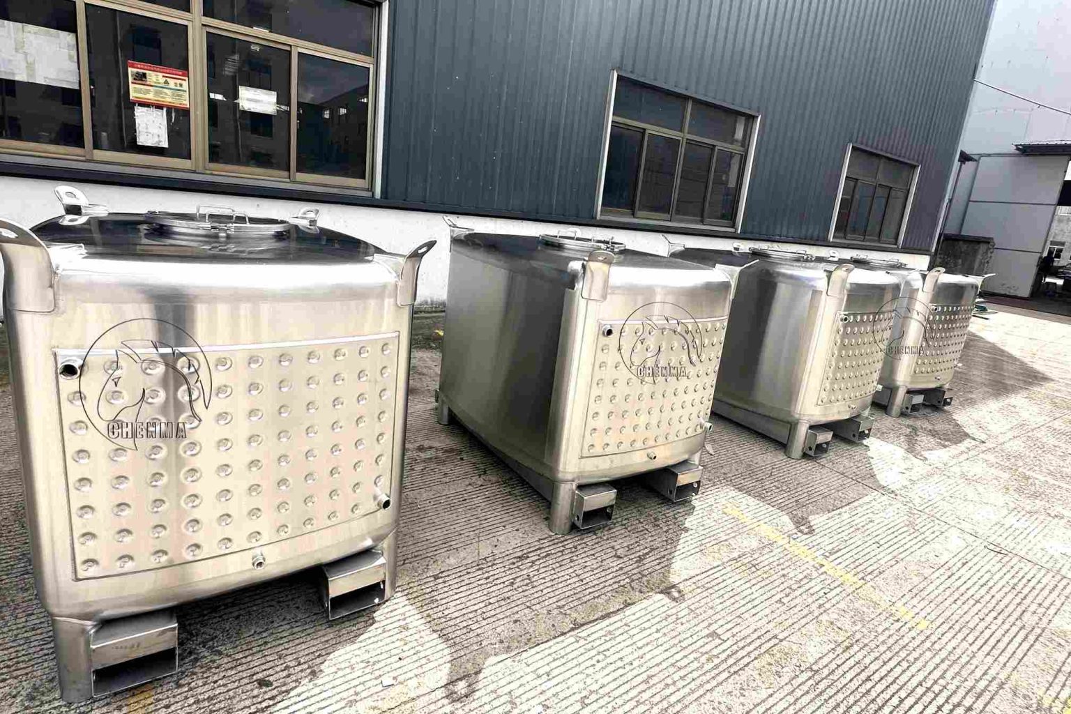 What is the life expectancy of an lBC tank? - CHENMA